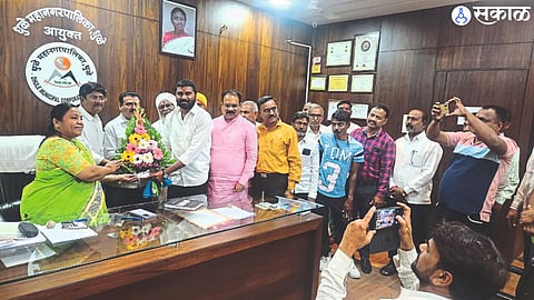 Dhule Municipality News : ठरावामुळे सातबाऱ्याचा मार्ग मोकळा | Dhule ...