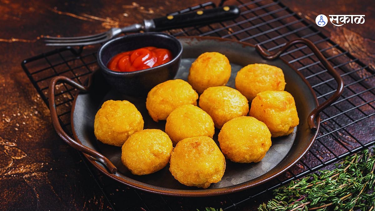 Potato Bread Balls Recipe : नाश्त्याला बनवा टेस्टी अन् हेल्दी बटाटा ...