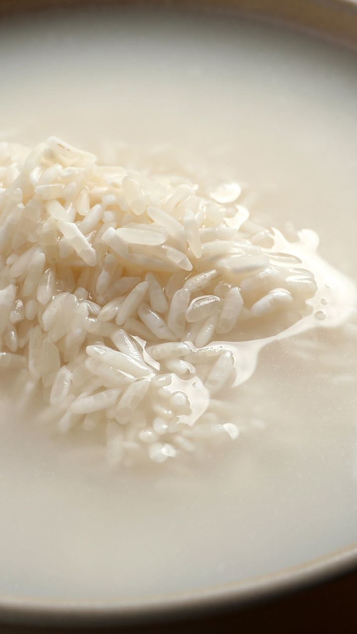Rice Water: तांदळाच्या पाण्याचे चमत्कारी फायदे amazing benefits of rice ...