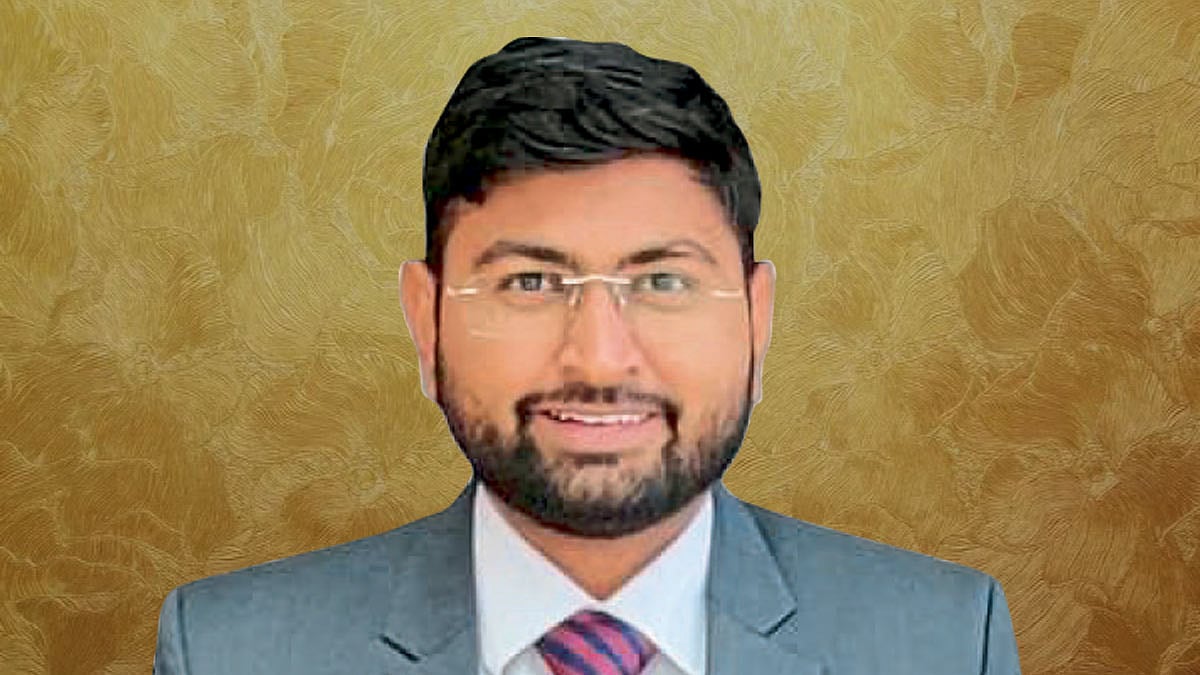 बहुआयामी, बहुश्रुत व्हा! ias officer Manoj Mahajan story motivation ...