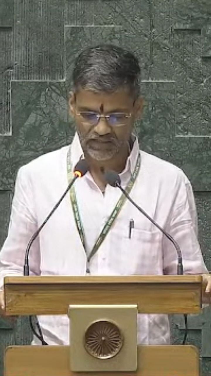 संसदेमध्ये इंग्रजीमधून शपथ घेणारे निलेश लंके किती शिकलेत? what is mp ...