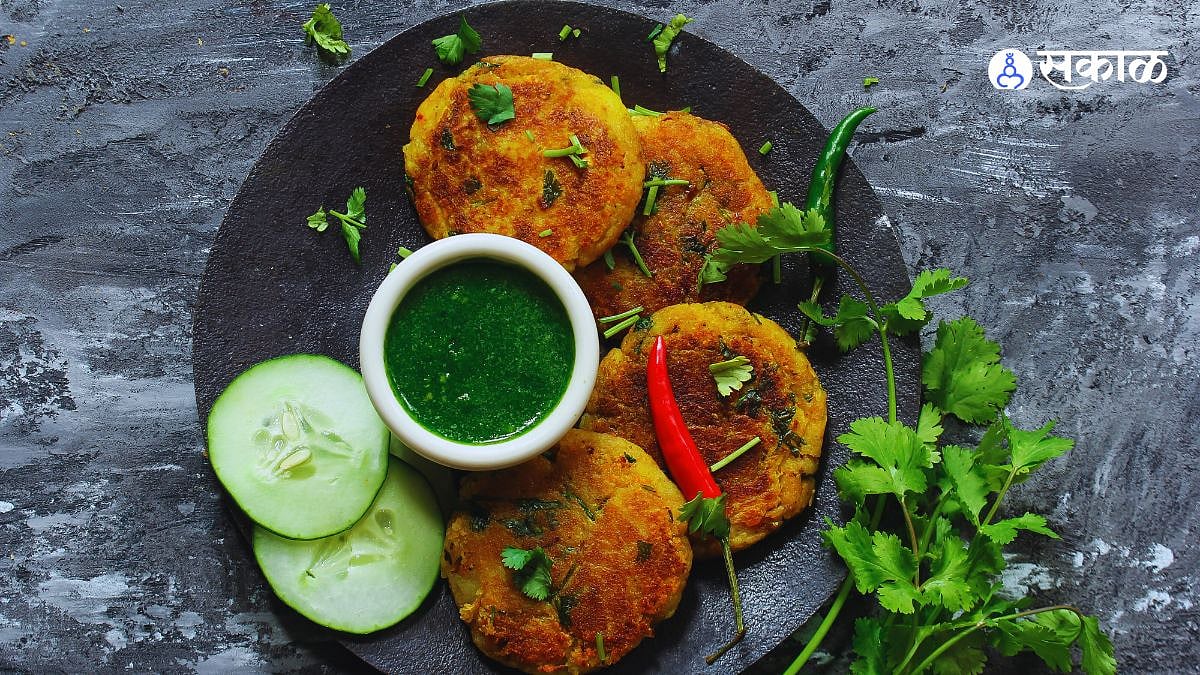 Corn Tikki Recipe : सकाळच्या नाश्त्यामध्ये हिरव्या चटणीसोबत घ्या कॉर्न ...