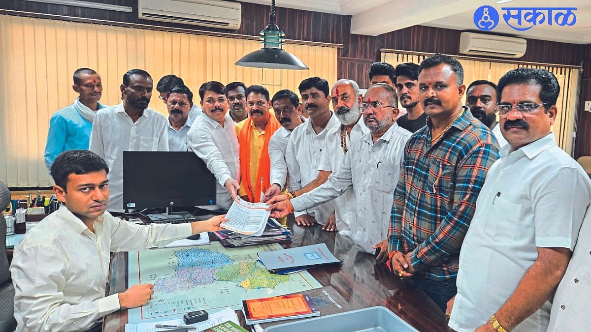Dhule News : हजारो धुळेकर रेशन धान्यापासून वंचित; जिल्हा पुरवठा ...