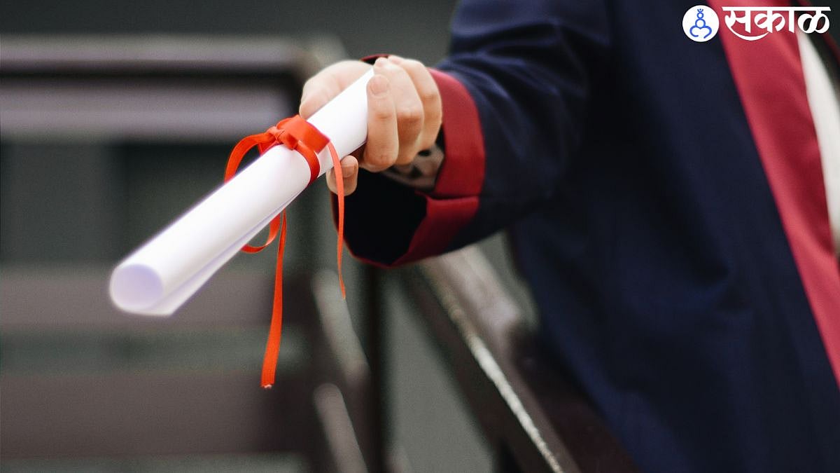 Student got job in abroad through bogus degree crime investigation ...