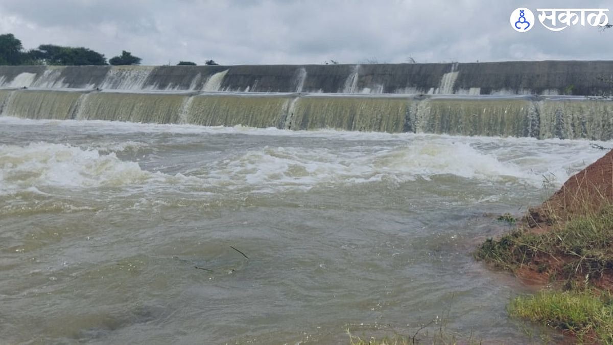 Padmavati Dam : पद्मावती धरण भरले; पन्नास गावांचा पिण्याच्या पाण्याचा ...