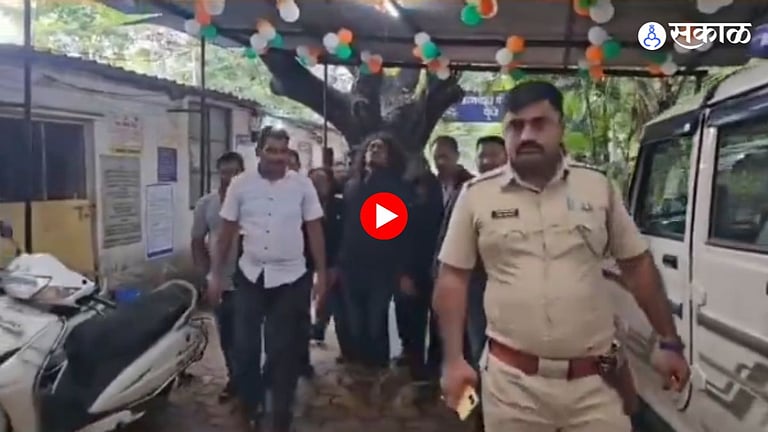 Koyata Attack Accused Video|'एपीआय'वर कोयता हल्ला करणाऱ्यांना पोलिसी ...