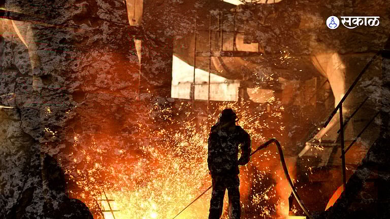 Blast: भल्या पहाटे धातूचा तुकडा घरावर पडला अन् निष्पाप व्यक्तीने गमावले ...