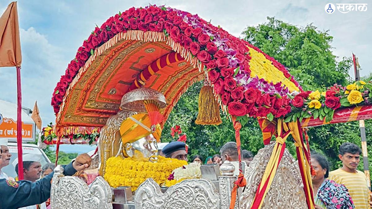shri sant gajanan maharaj palkhi at sindkhed raja devotees 720 warkari ...