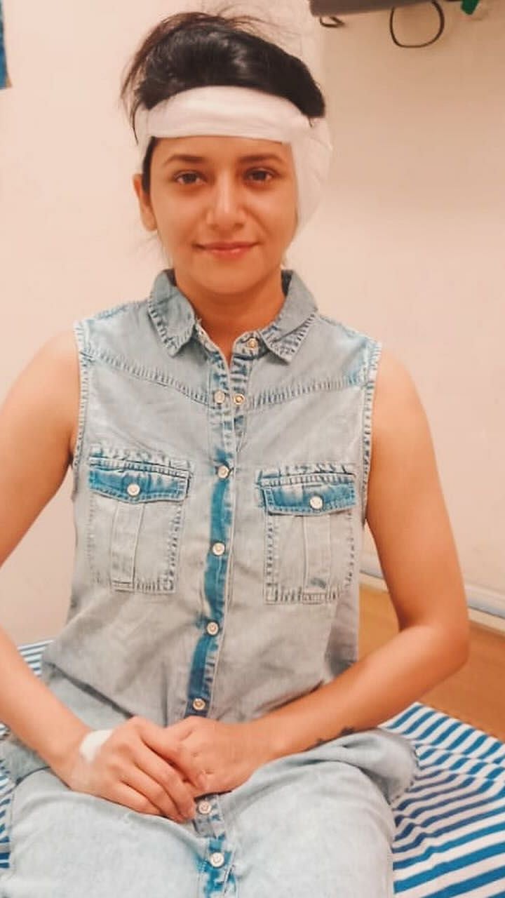 Tharla Tar Mag Fame Jui Gadkari Gone Through Injury In Ear | जुईच्या ...