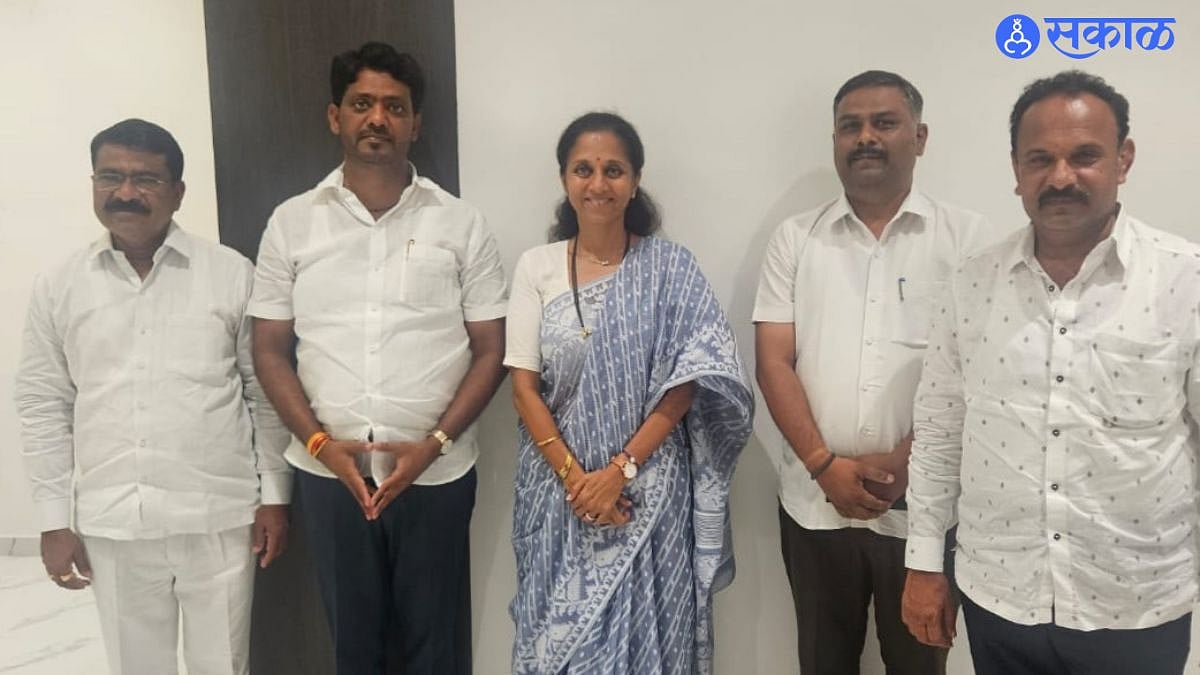 mohol supriya sule somesh kshirsagar meeting | Solapur: शिंदे सेनेचे ...
