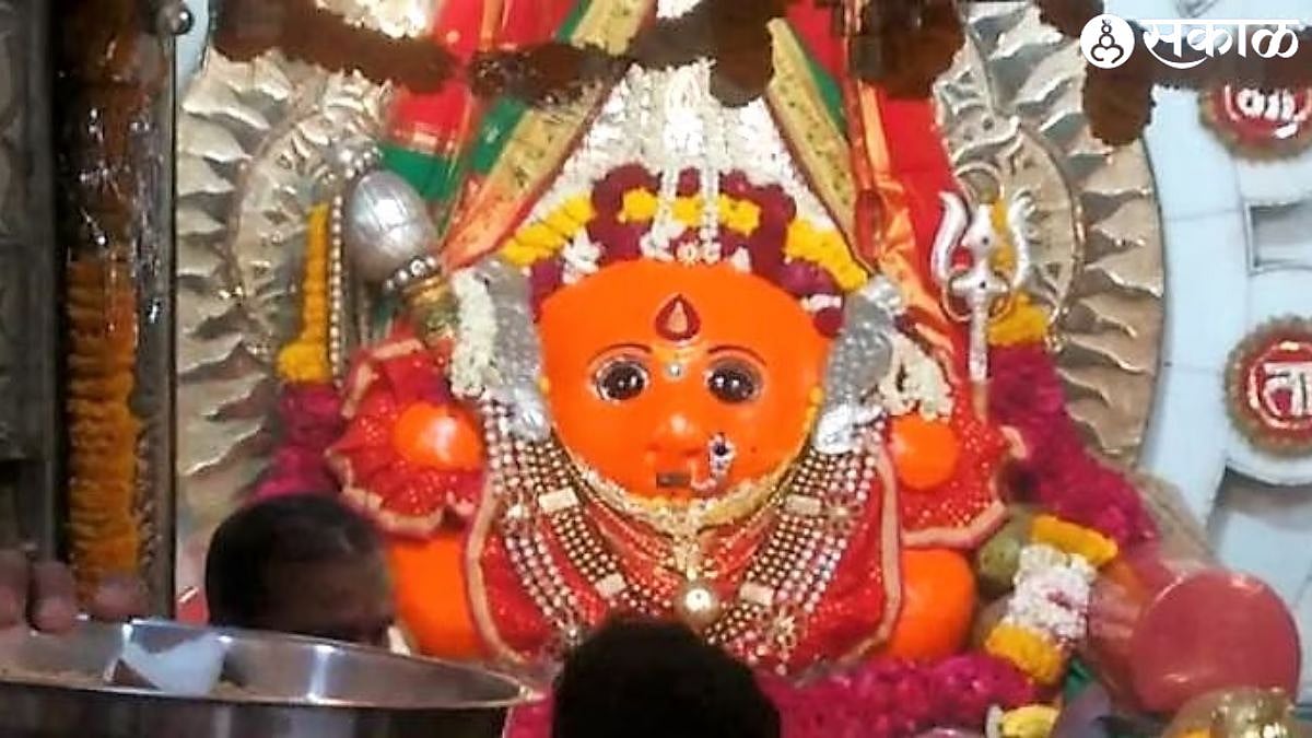 Dhule Navratri: धुळ्यात 50 हजारांवर भाविकांकडून खानदेश कुलस्वामिनी ...