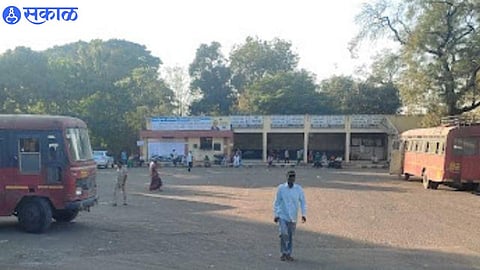 Chalisgaon MSRTC Depot : सर्वाधिक उत्पन्न देणाऱ्या चाळीसगाव आगारात ...