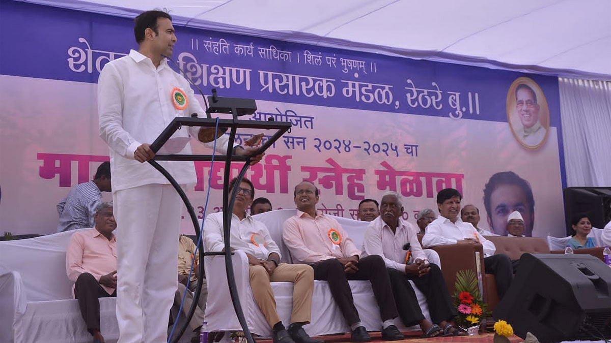 Dr. Atul Bhosale : 'आत्मविश्वासाने, कष्टाने स्वतःचे करीयर घडविल्यास यश ...