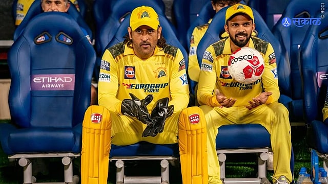 IPL Retention 2025 : Yessss MS Dhoni खेळणार! CSK ऋतुराज गायकवाड अन् ...
