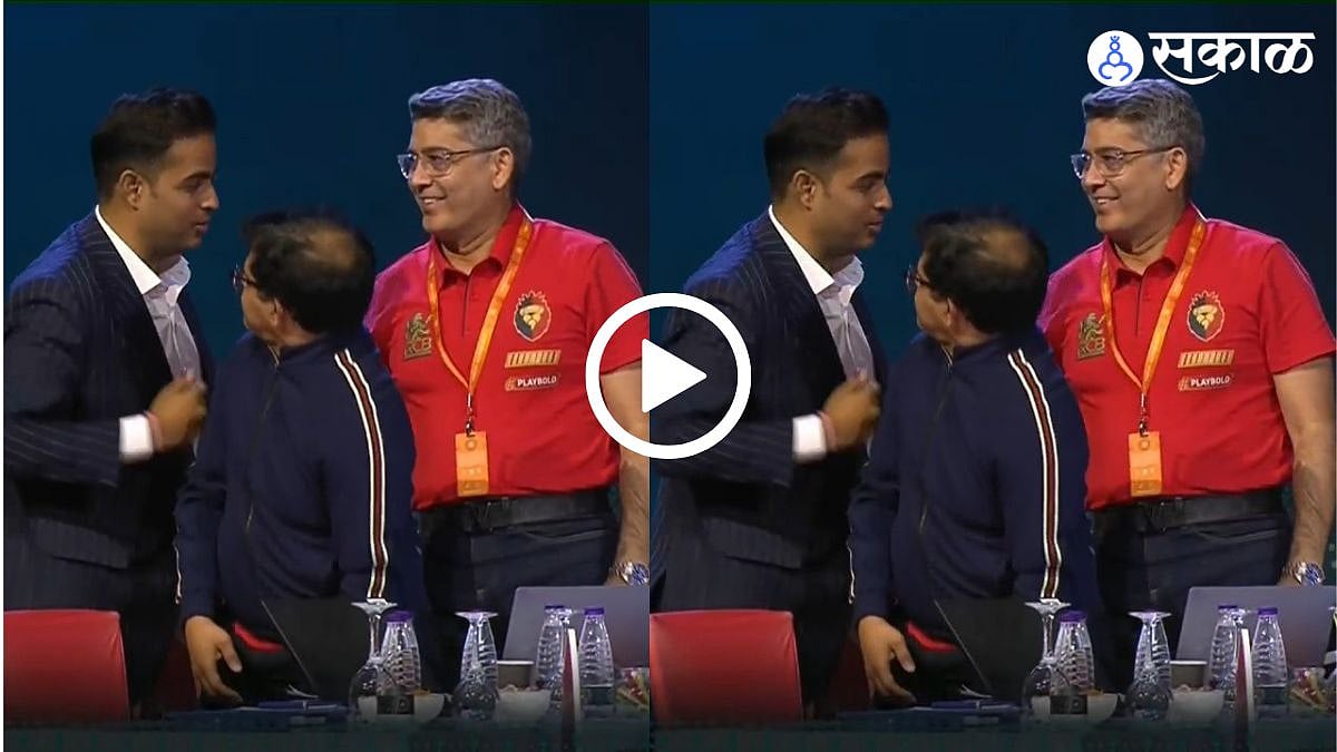IPL Auction 2025 Mumbai Indians Owner Akash Ambani hugged RCB ...