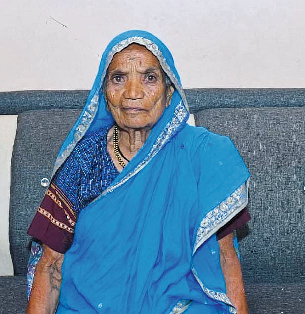 द्रौपदाबाई ढोले-कदम यांचे निधन