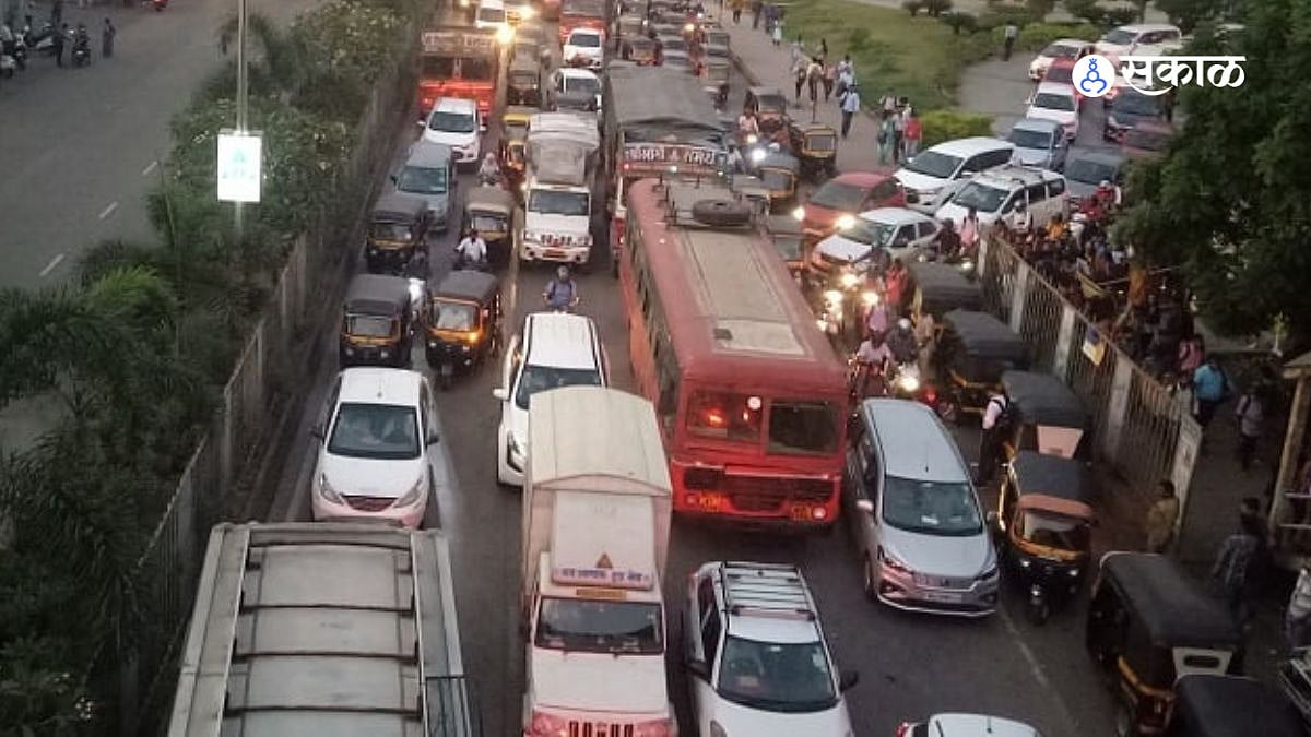 Badlapur: बेलवली भुयारी मार्ग अडकला कोंडीत; वाहनांना ये-जा करण्यासाठी ...