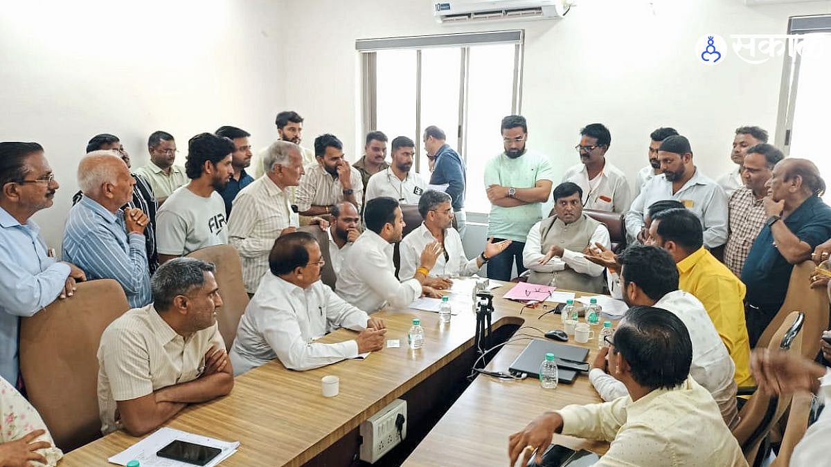 Nilesh Lanke : गॅस पाईपलाईन ४ महिन्यांत पूर्ण करा: खासदार लंके ; नेहरू ...