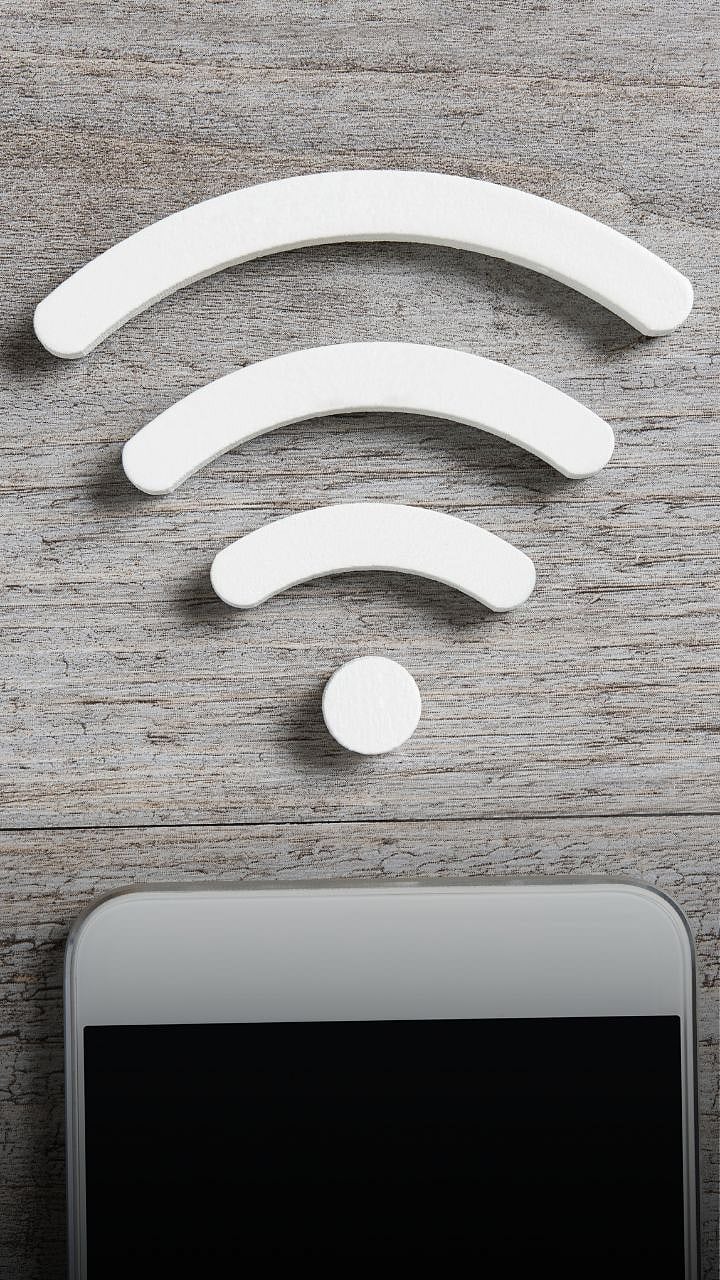 5 Easy WiFi Security Tips : घरातलं Wi-Fi हॅक होण्यापासून कसं वाचवायचं ...