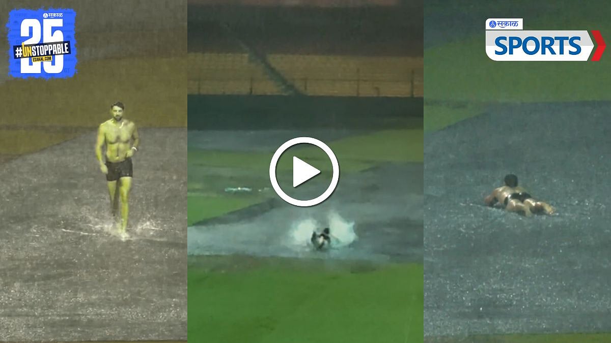 IPL 2025: Tim David Turns Swim David | Viral Video from Rainy Bengaluru | RCB vs KKR Match ...