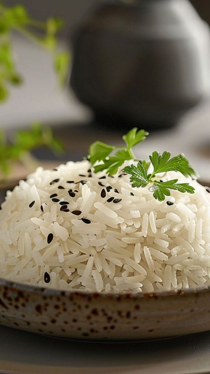 'या' पाच लोकांनी चुकूनही भात खाऊ नये, आरोग्यावर होतात 'हे' गंभीर परिणाम ...