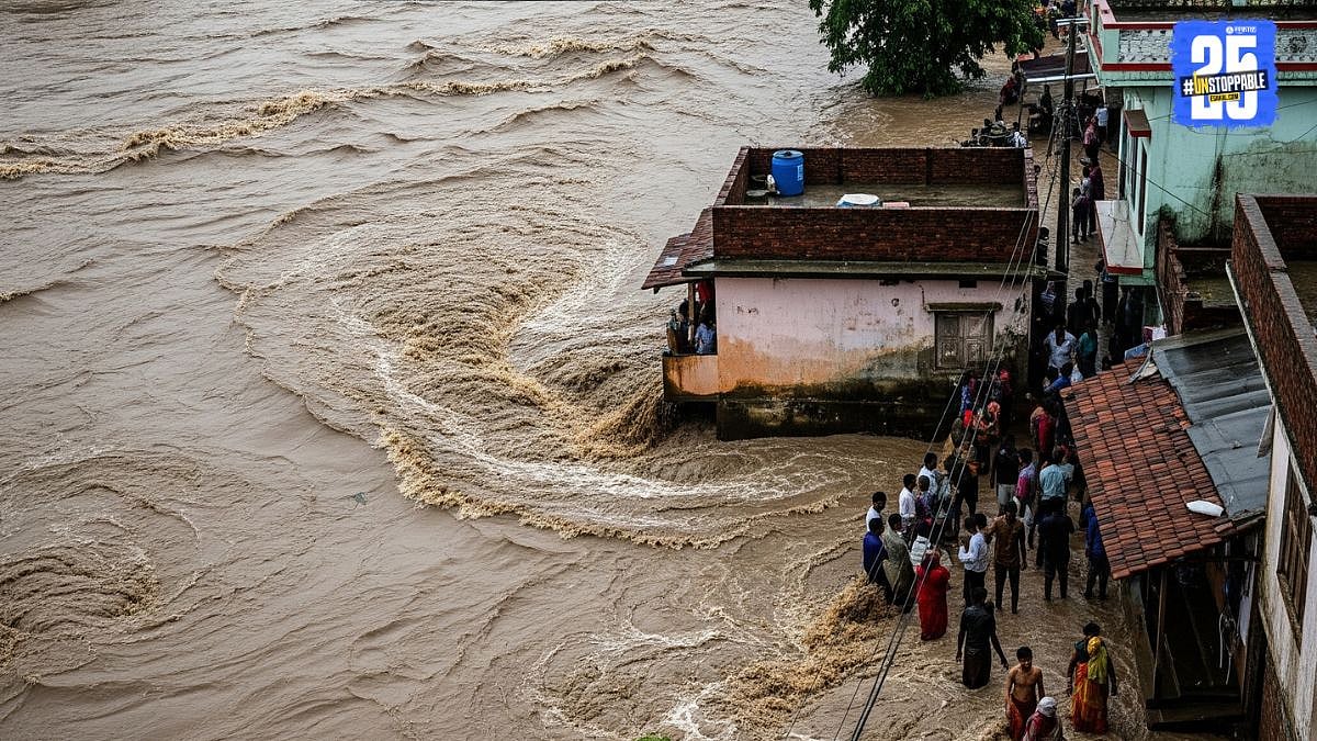 Hingna Flood : पूल ओलांडताना वाहून गेला सुरक्षारक्षक; मृतदेह दुसऱ्या ...