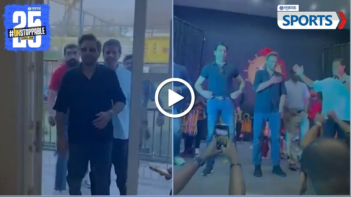 Shahid Afridi Welcomed by Kerala Group in Dubai | Indian Army Insult Controversy | Social Media ...