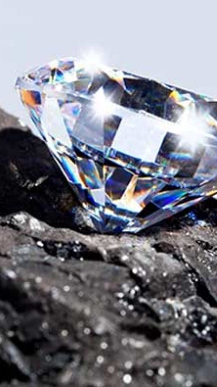 Diamond Rain in Kurnool Andhra Pradesh Villagers Discover Lakhs Worth ...