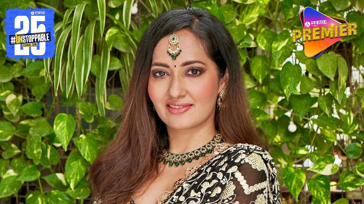 स्टार प्लसवरील 'झनक'मध्ये बोल्ड ग्रे भूमिकेसह पूजा शर्मा ७ वर्षांनी ...