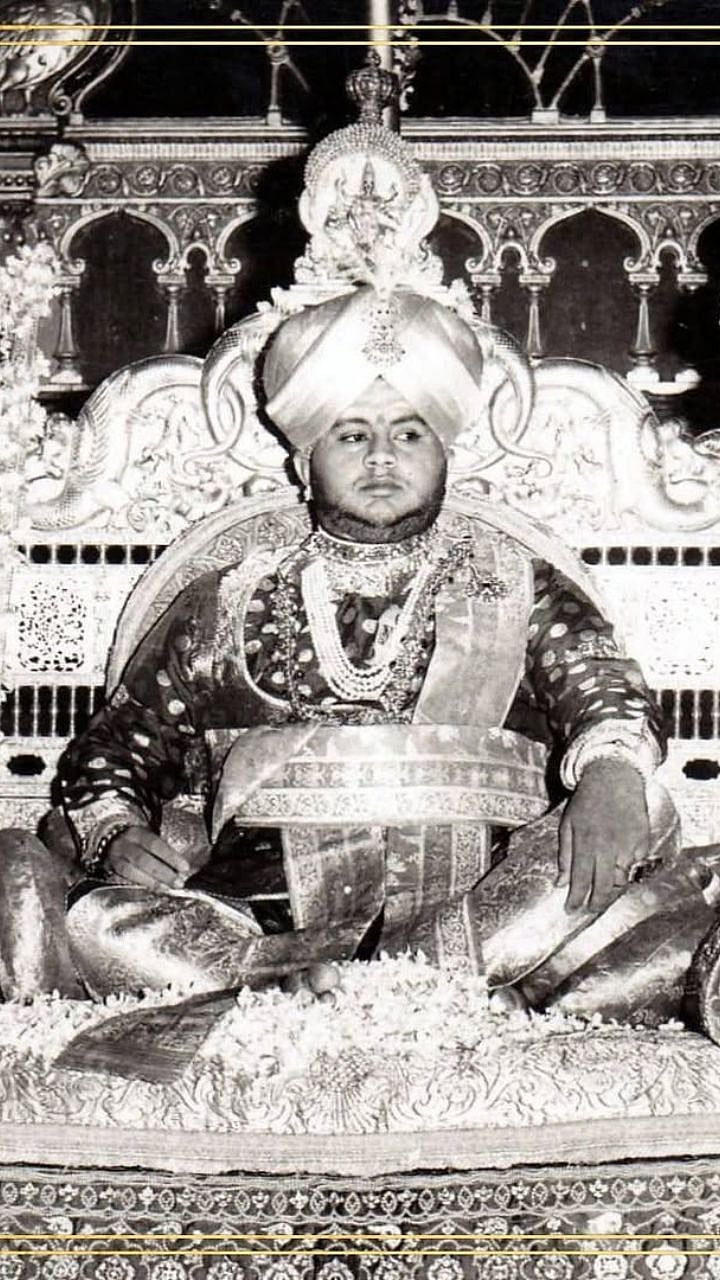 Mysore Royal Family Curse Ends After 400 Years | Wadiyar Dynasty Legacy ...