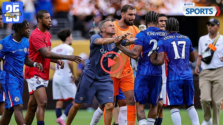 CHELSEA BEAT PSG 3-0 TO WIN CLUB WORLD CUP | LUIS ENRIQUE INVOLVED IN ON-FIELD BRAWL PLAYERS ...