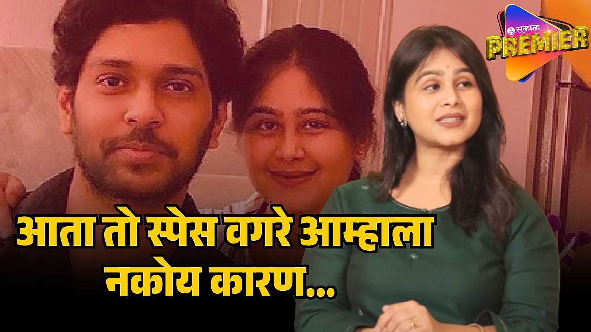 TU TITHE MI FAME MRUNAL DUSANIS REVEALS HOW SHE STAYED AWAY FROM HER ...