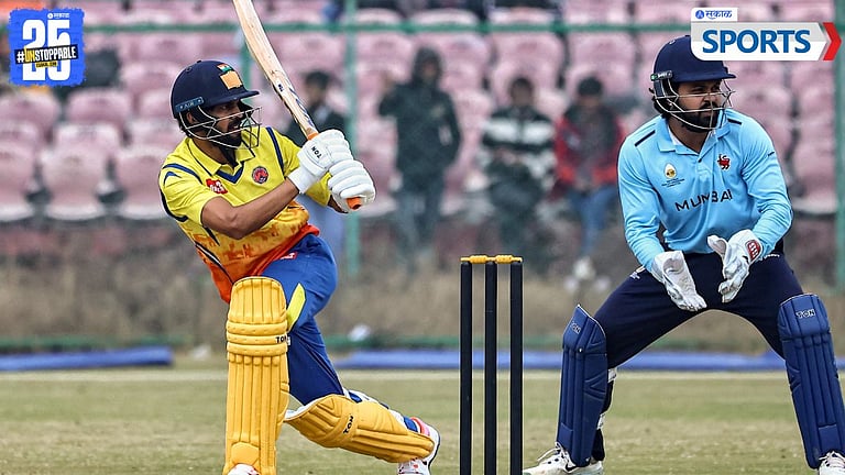 RUTURAJ GAIKWAD BECOMES FASTEST TO 100 SIXES IN VIJAY HAZARE TROPHY ...