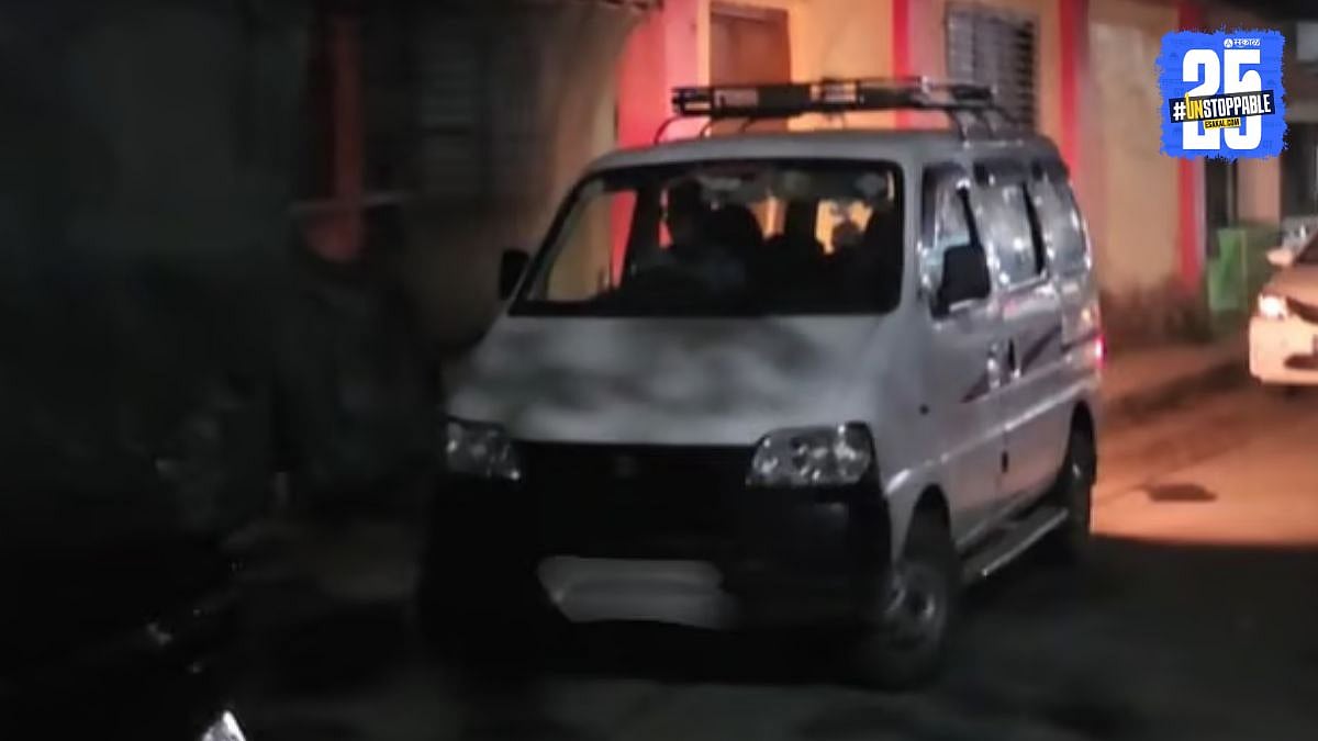 Badlapur Child Abuse Case : बदलापूर अत्याचार: शाळेच्या बसमध्ये चार वर्षीय चिमुकलीवर चालकाचा ...