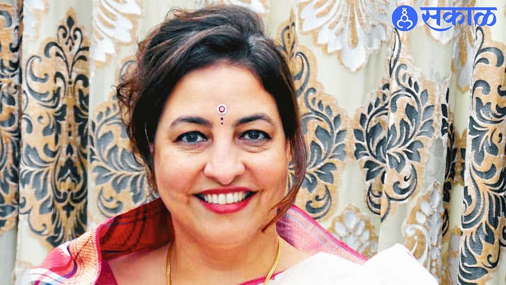 Satara Politics गायत्रीदेवी पंतप्रतिनिधींवर भाजप प्रवेशाचा दबाव औंध ...