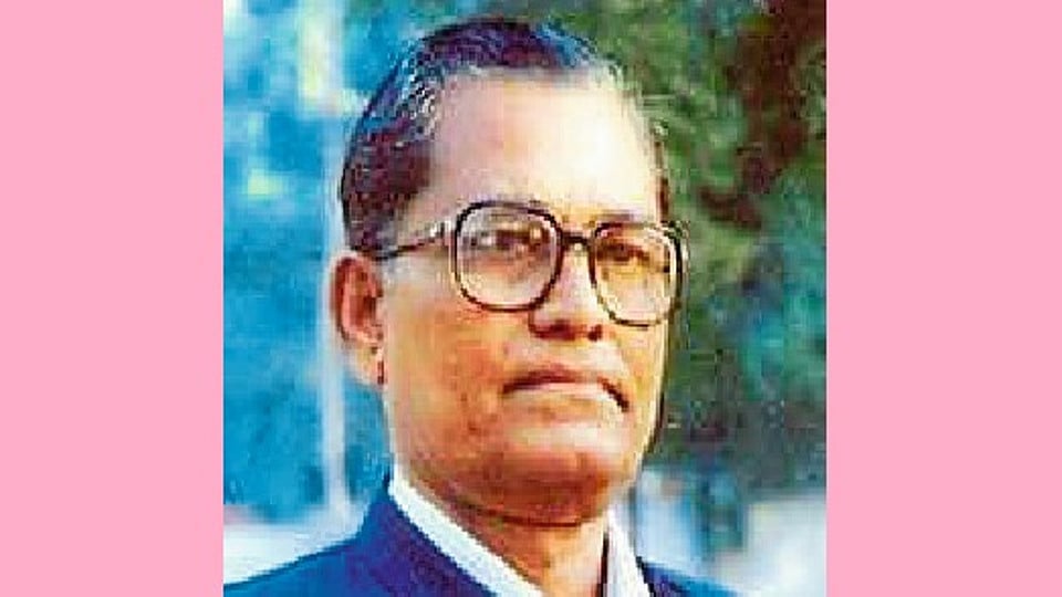 लेखन, चिंतन अन् संशोधनाचा झरा...