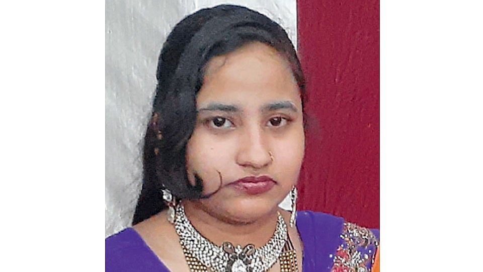 विवाहितेची पेटवून घेत आत्महत्या