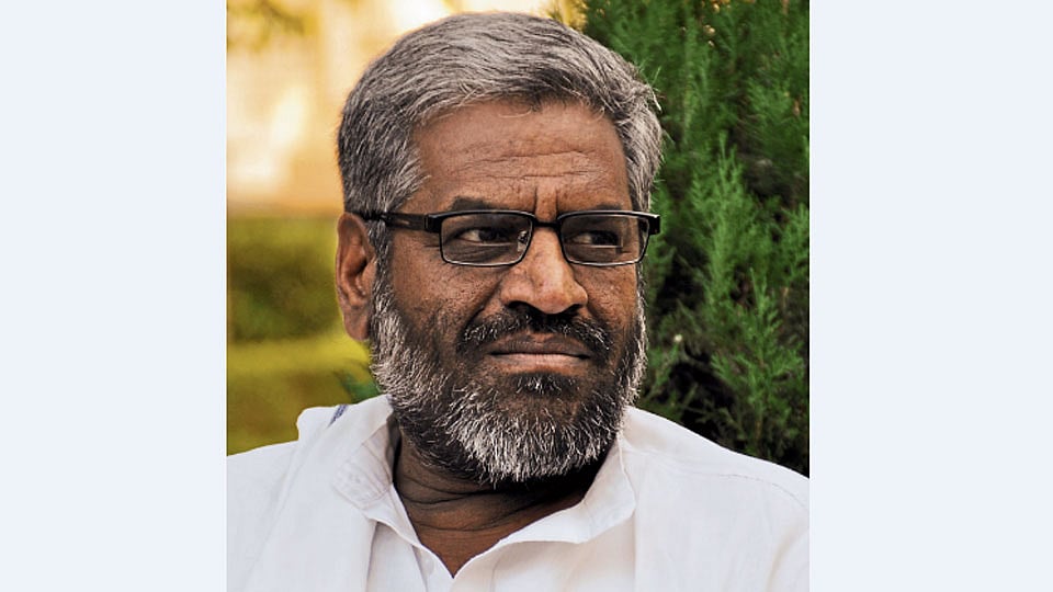 आयोग व समित्यांवर निष्ठावंतांची बोळवण