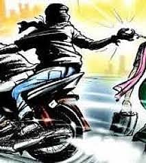 Navi Mumbai Crime : महिलेचे दागिने लांबवले ; गळ्याला झाली जखम | chain ...