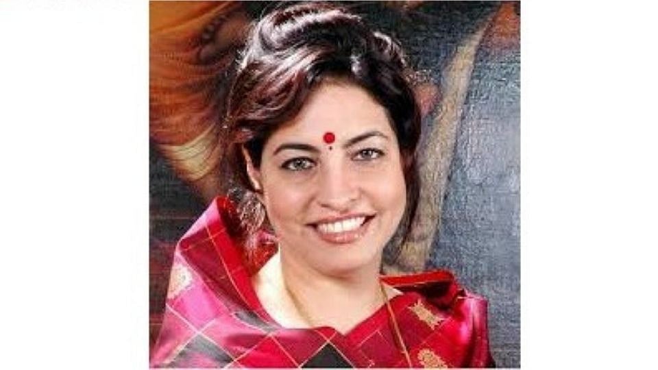 मोठी बातमी: औंध संस्थानच्या गायत्रीदेवींची फसवणूक; वकिलासह चौघांवर ...