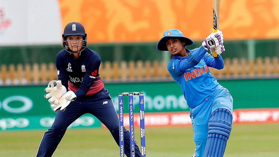 'शाब्बास मितु'चरित्रपटाची निर्मिती श्रीजित मुखर्जी करणार!