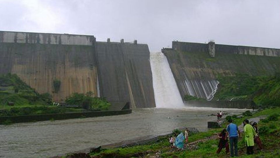 खडकवासला प्रकल्पात २६.५१ टीएमसी पाणी; पानशेत भरले