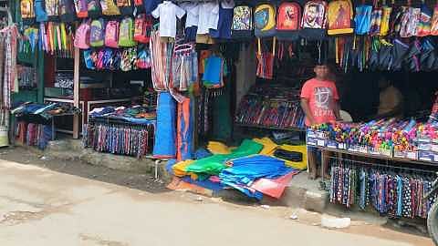 रेनकोट, छत्री घ्यायची आहे तर ‘ही’ घ्या काळजी