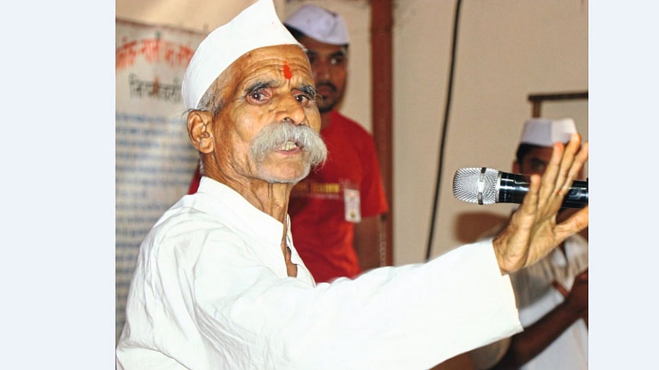 भिडे म्हणतात, माझ्या शेतातील आंबा खाल्ल्याने होतात मुले!