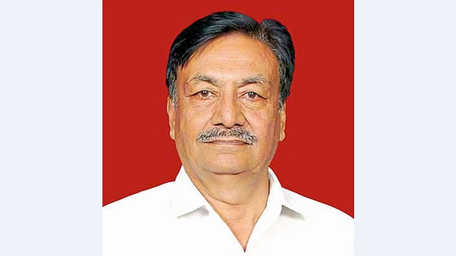 अरुण पांढरे यांचे निधन