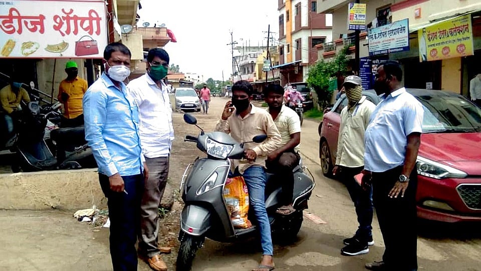 पुणे जिल्ह्यातील 'या' गावात कोरोनाचा शिरकाव