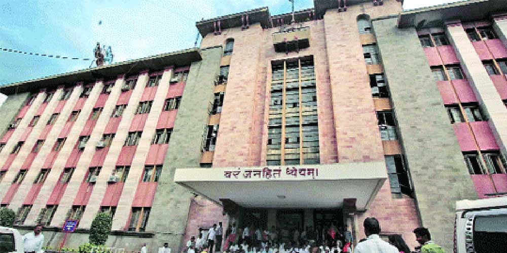 Pune Corporation : अग्नीशामक दलातील रिक्त पदे भरण्याची मागणी