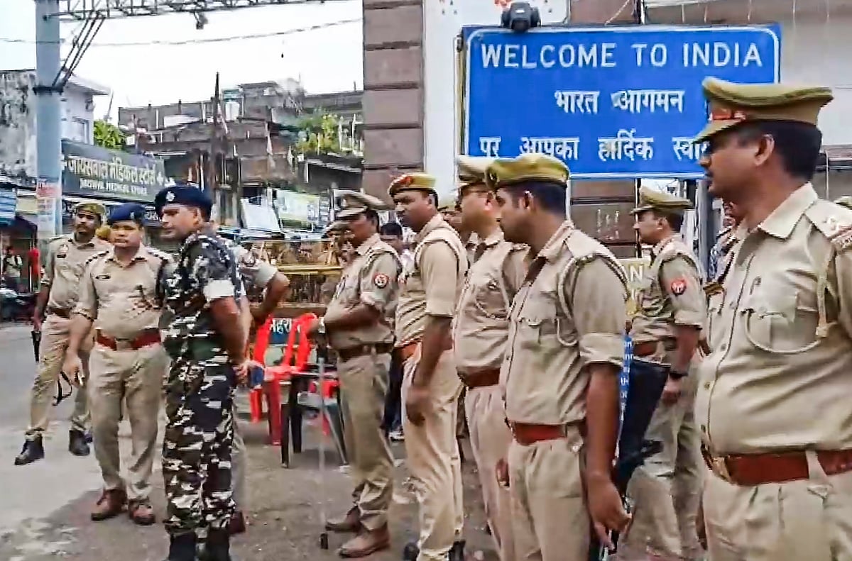 India-Nepal border on 'high alert', restrictions laid on who may cross over