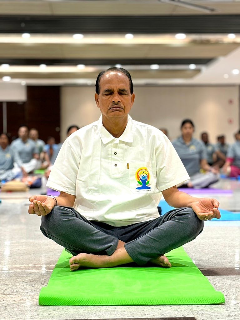 Chouhan's son boasts of father's influence in Delhi; Cong reacts