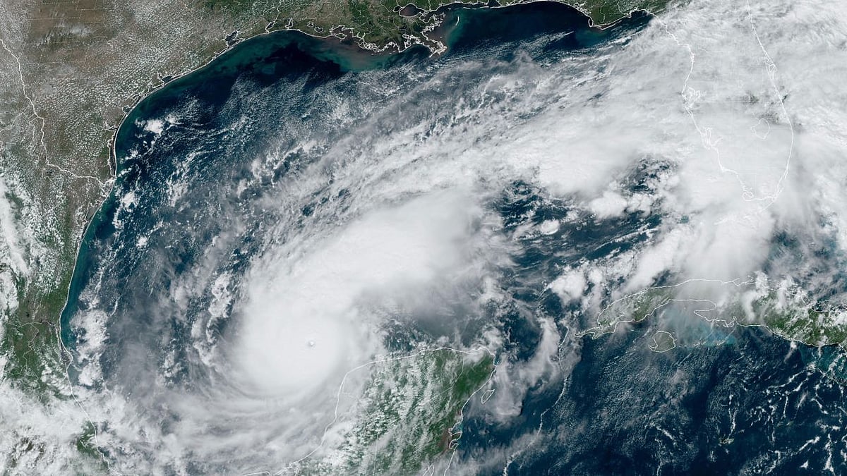 Hurricane Milton bears down on Florida's Gulf coast, threatening ...